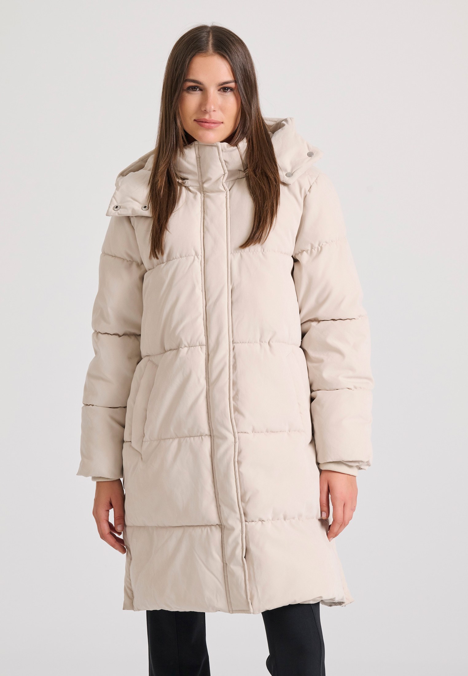 Loose fit μακρύ puffer μπουφάν με αποσπώμενη κουκούλα FBL010-107-01 ...